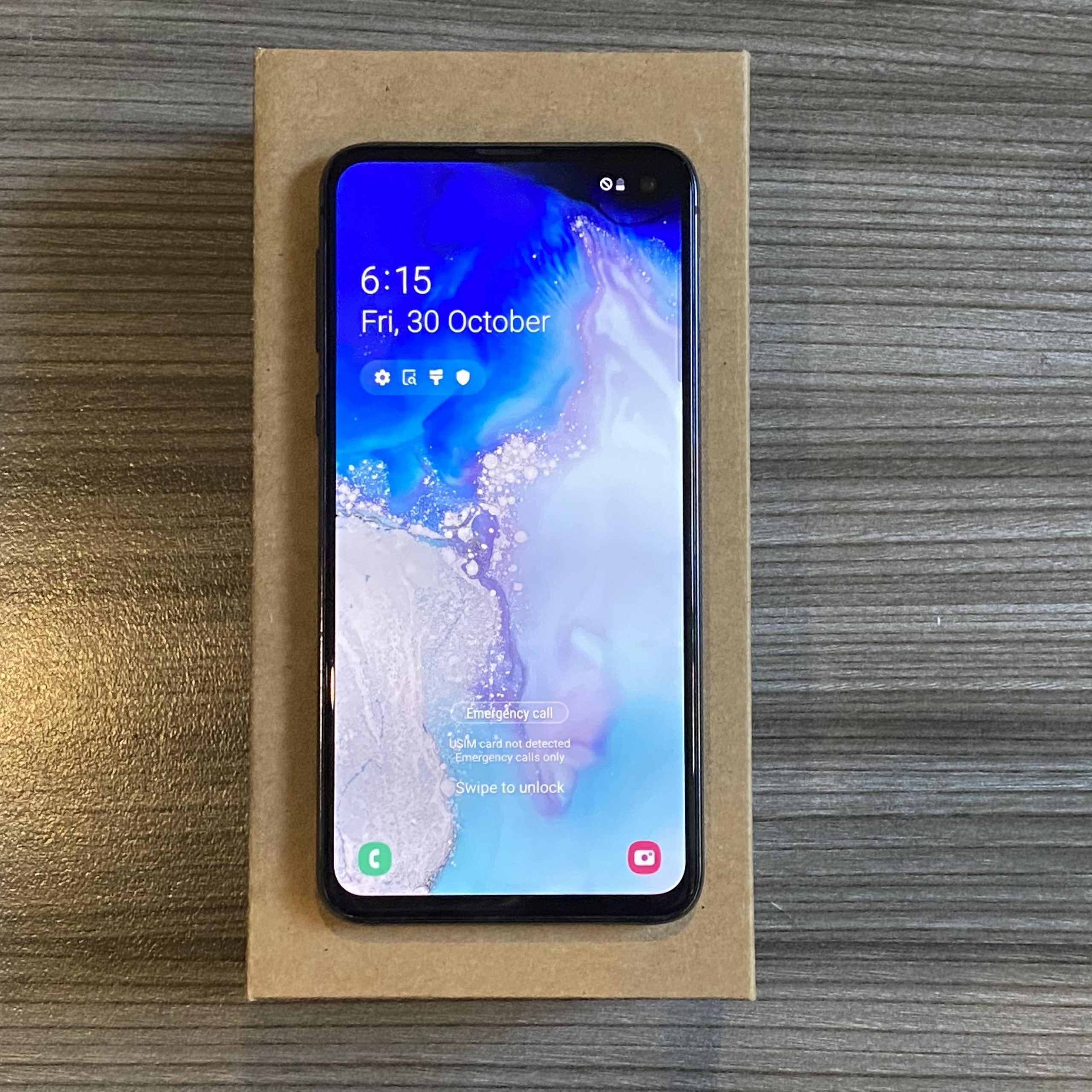 Samsung Galaxy S10e 128GB Black Good Grade SALE - Mobile City