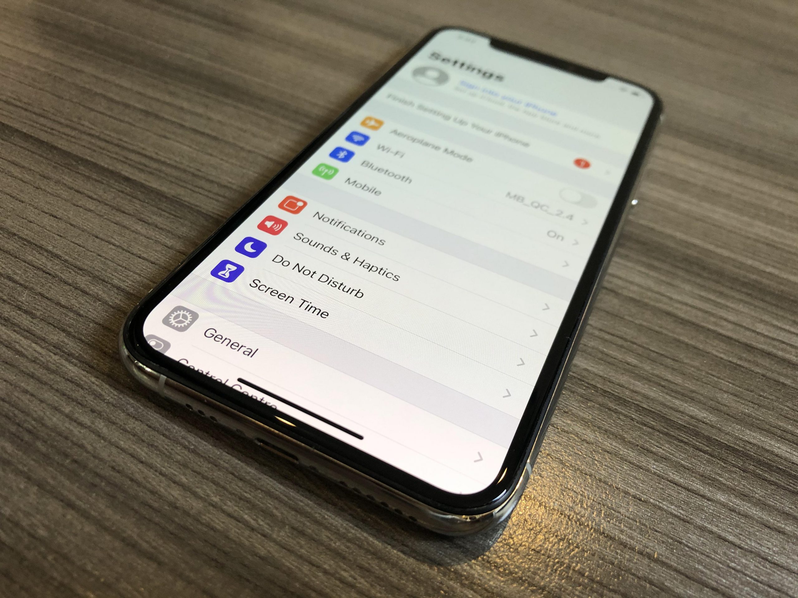 Apple iPhone 11 Pro 64GB Silver / White ( Refurbished ) - Mobile City