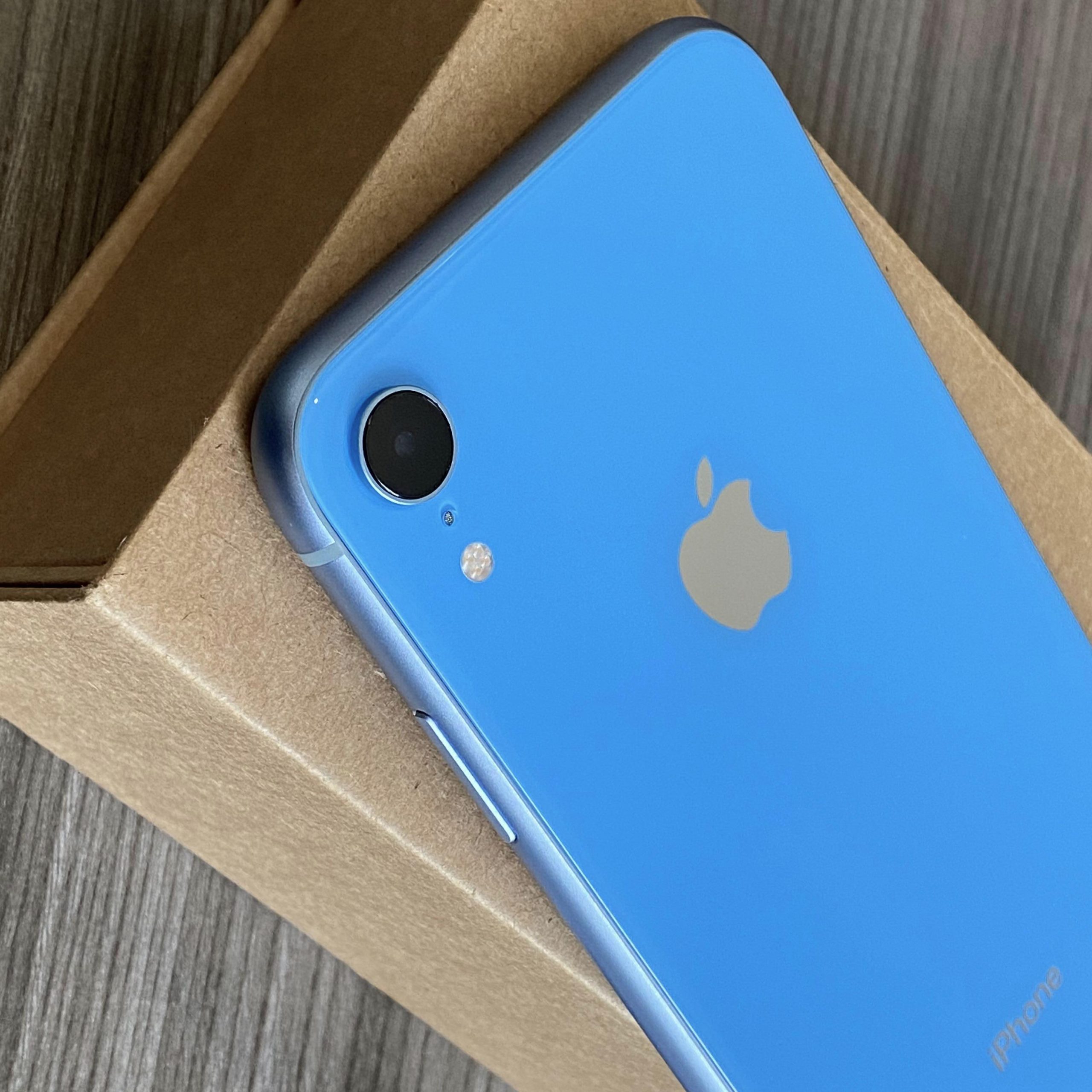 iPhone XR 64GB Blue ( Refurbished )