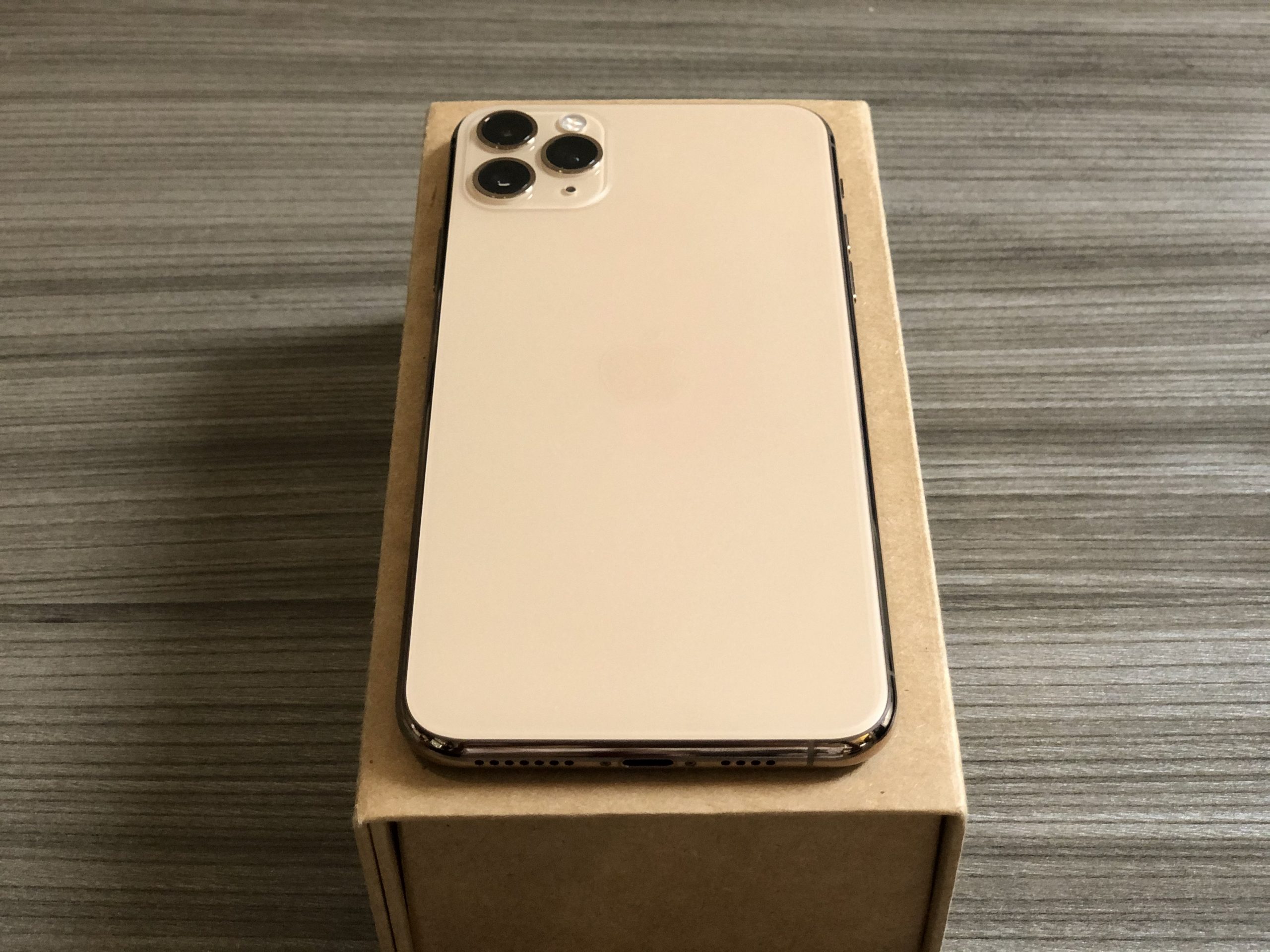iPhone 11 Pro Max 256GB Gold A Grade - Mobile City