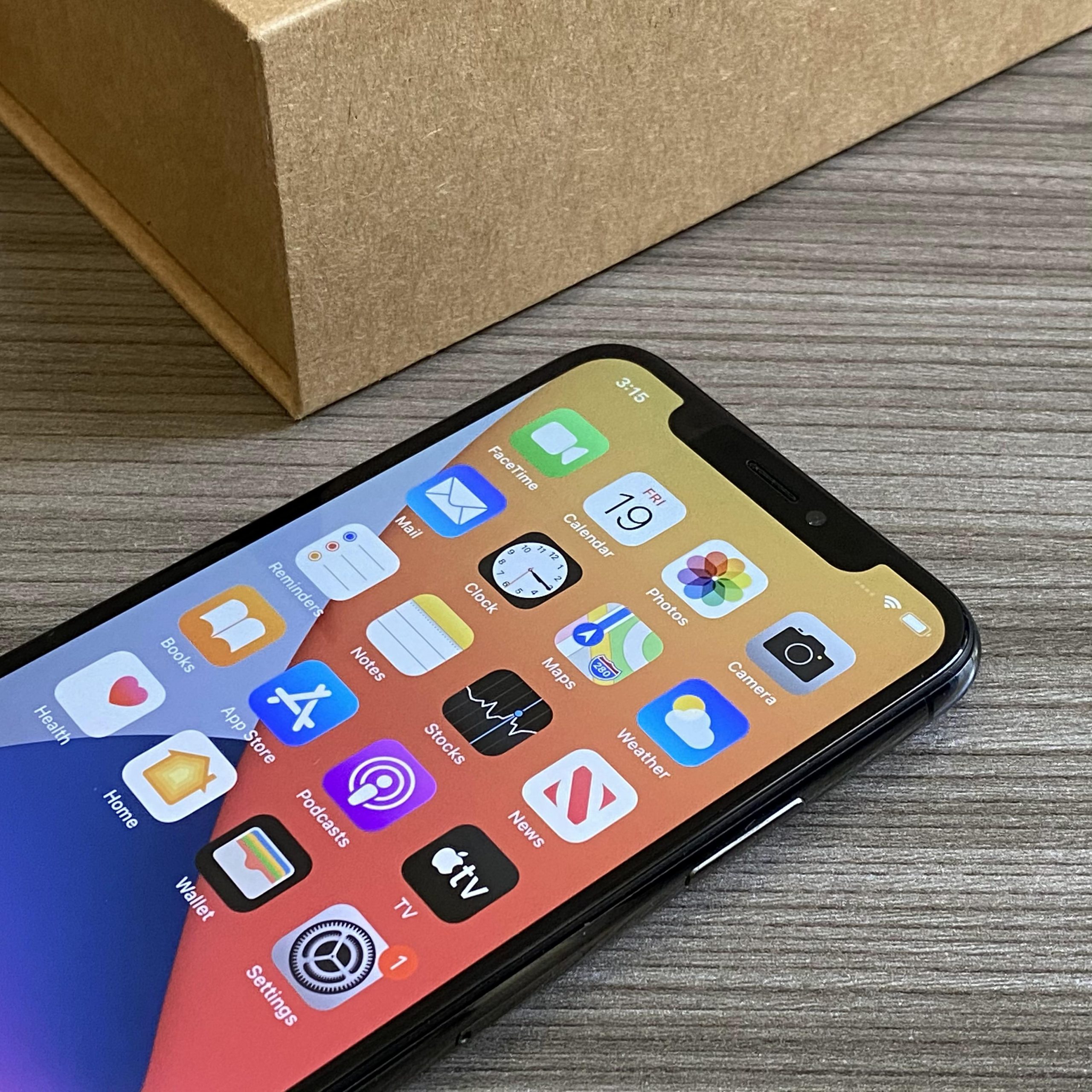 iPhone X 64GB Very Good Grade Black / Space Grey SALE - Mobile City