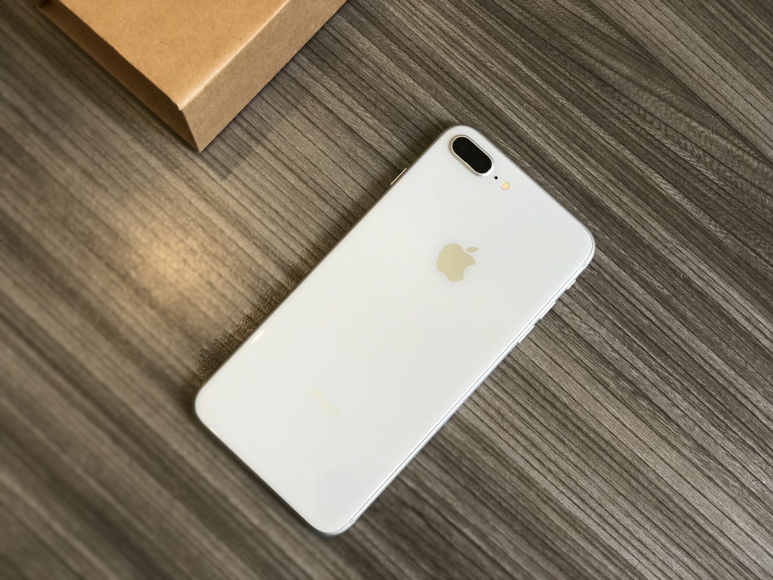 Apple iPhone 8 Plus 128GB White/Silver Refurbished - Mobile City