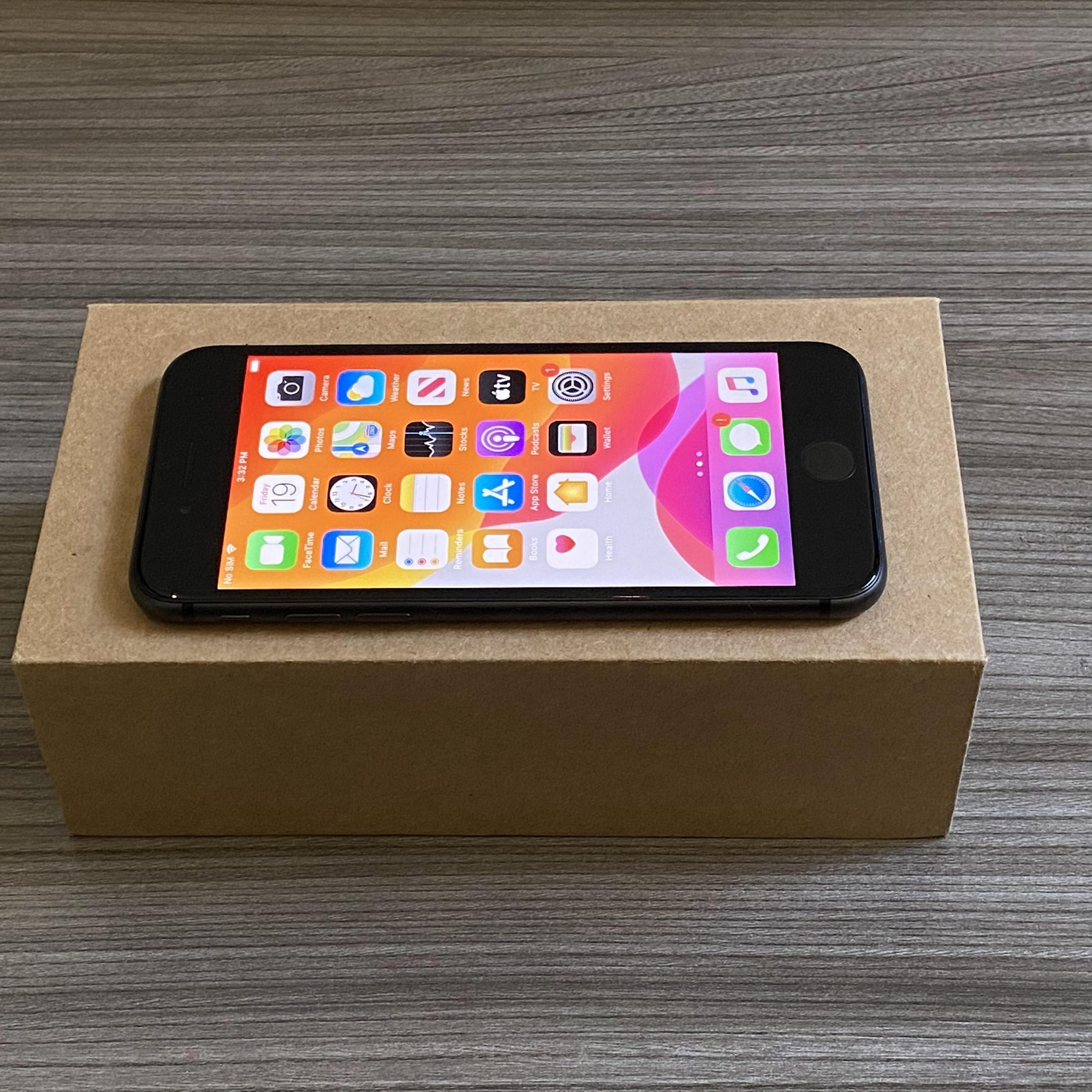 iPhone 8 64GB Space Grey (Black) Refurbished - Mobile City