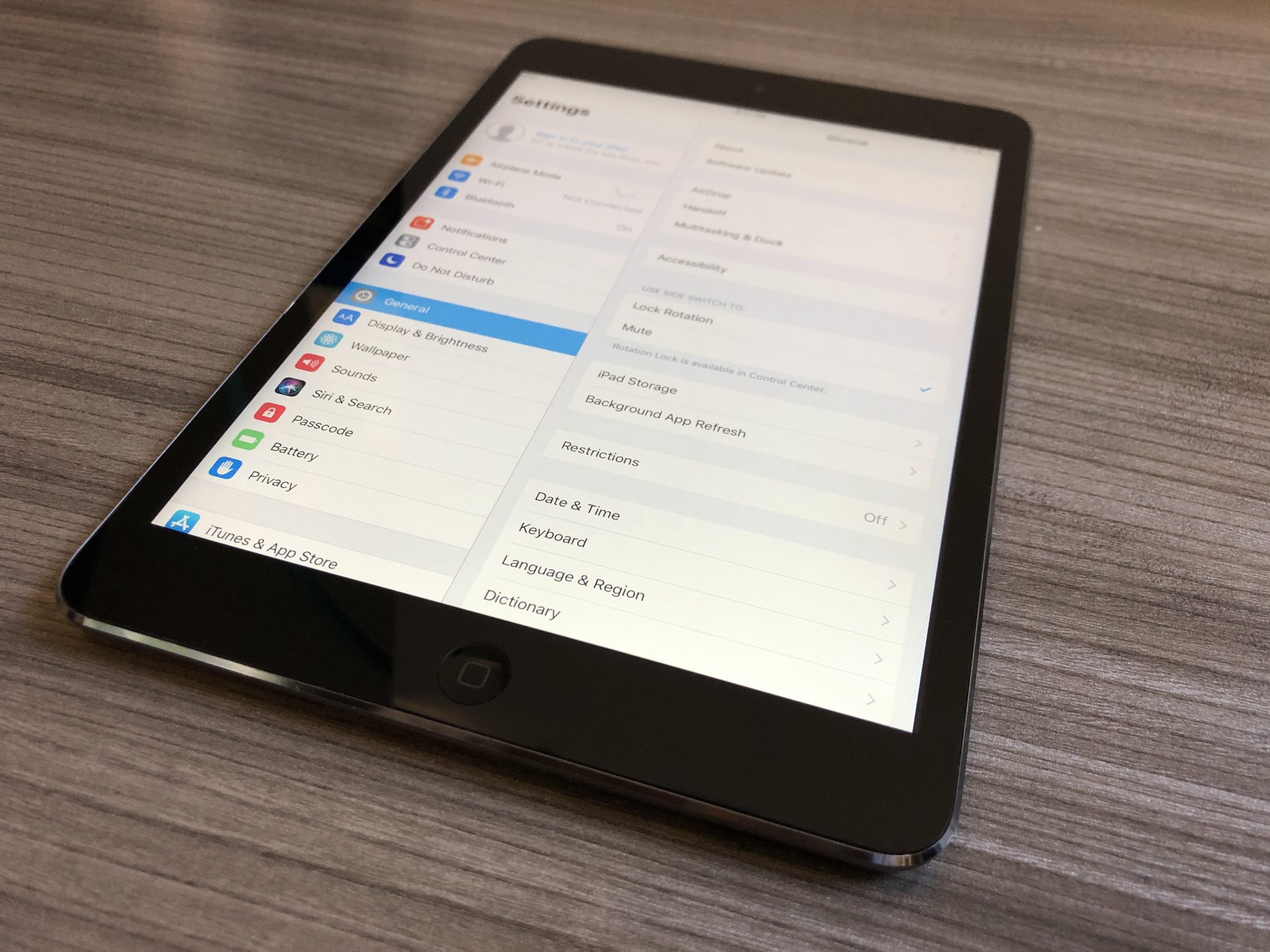 Apple iPad Mini 2 32GB WIFI Space Grey / Black A1489