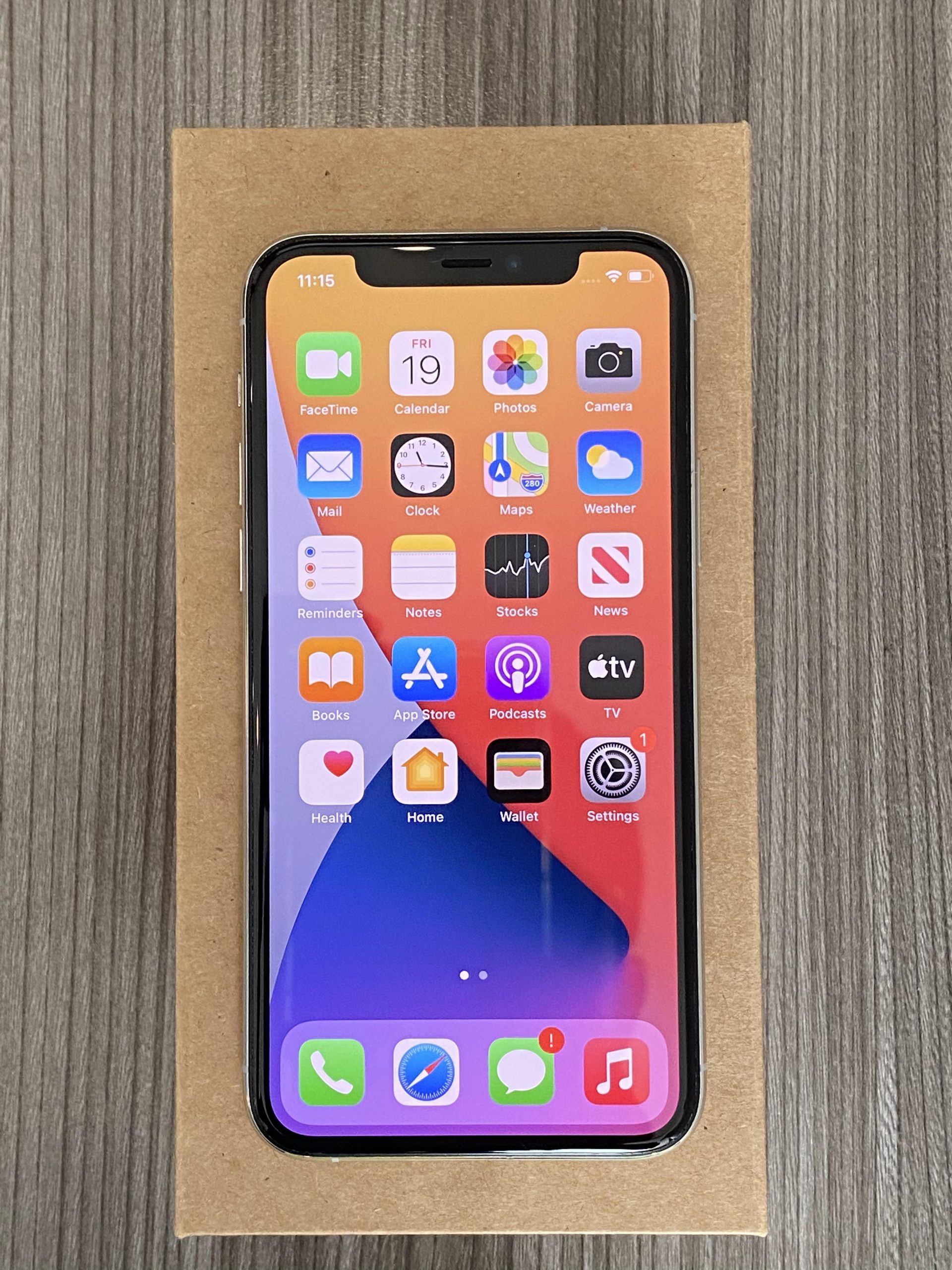 iPhone 11 Pro Max 256GB Silver /White A Grade - Mobile City