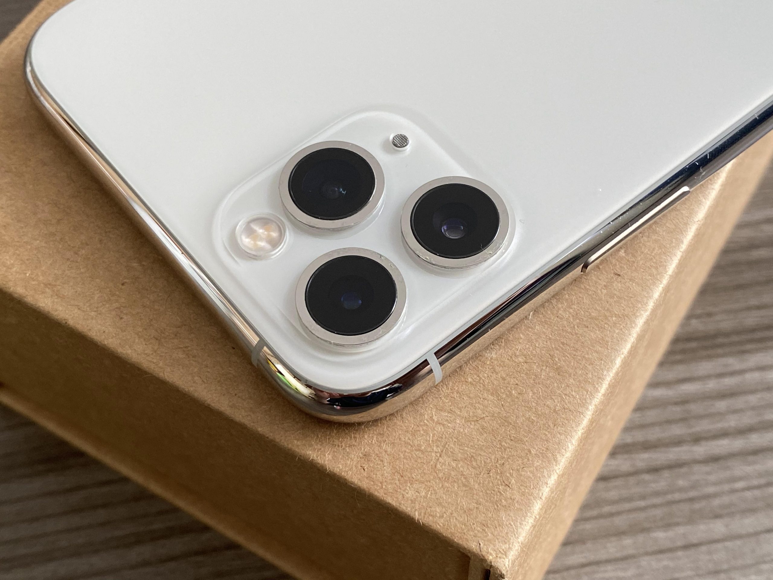 iPhone 11 Pro 256GB Silver Good Grade Refurbished Special Deal - Mobile ...