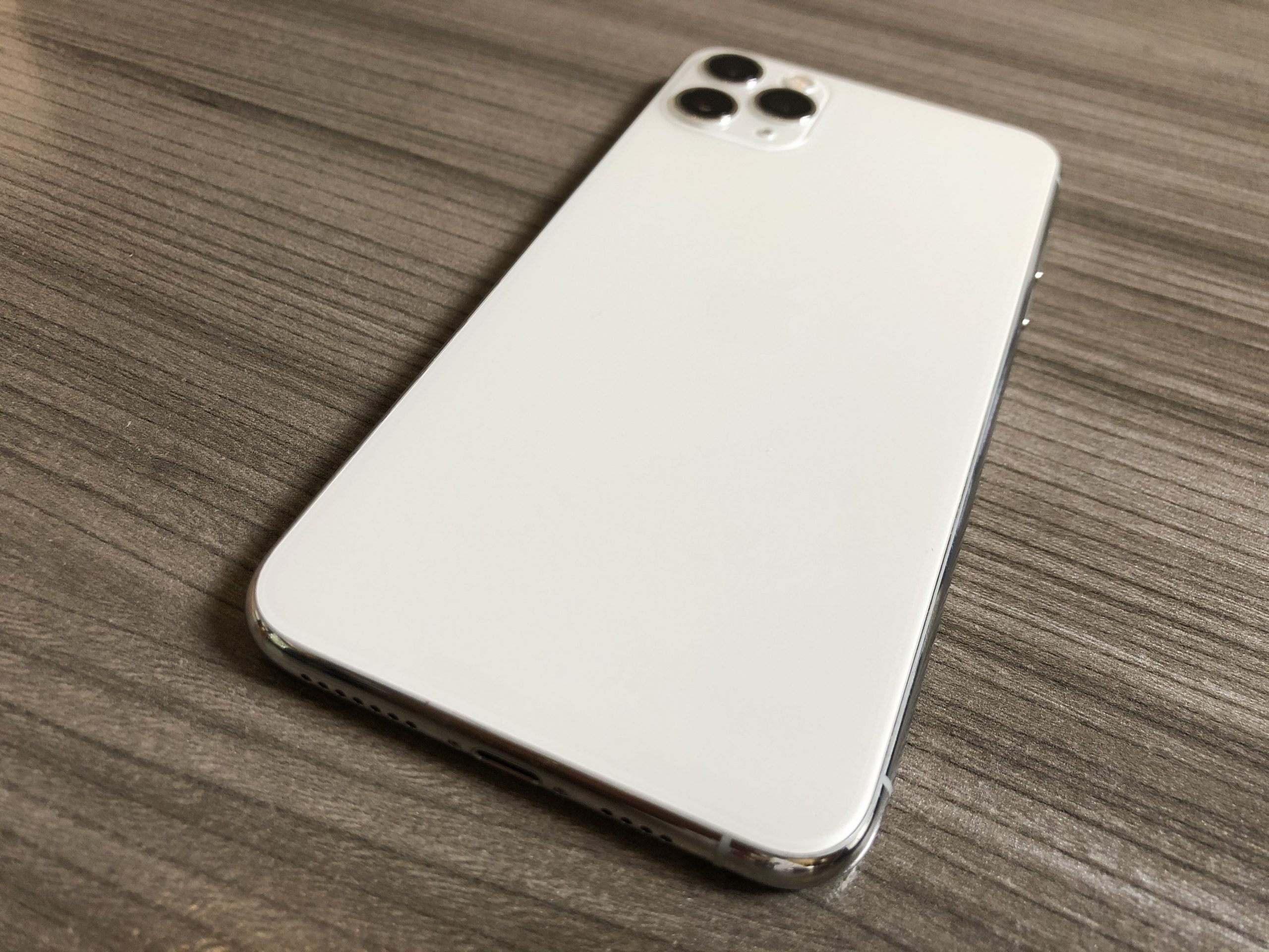 iPhone 11 Pro Max 64GB Silver Excellent Grade - Mobile City