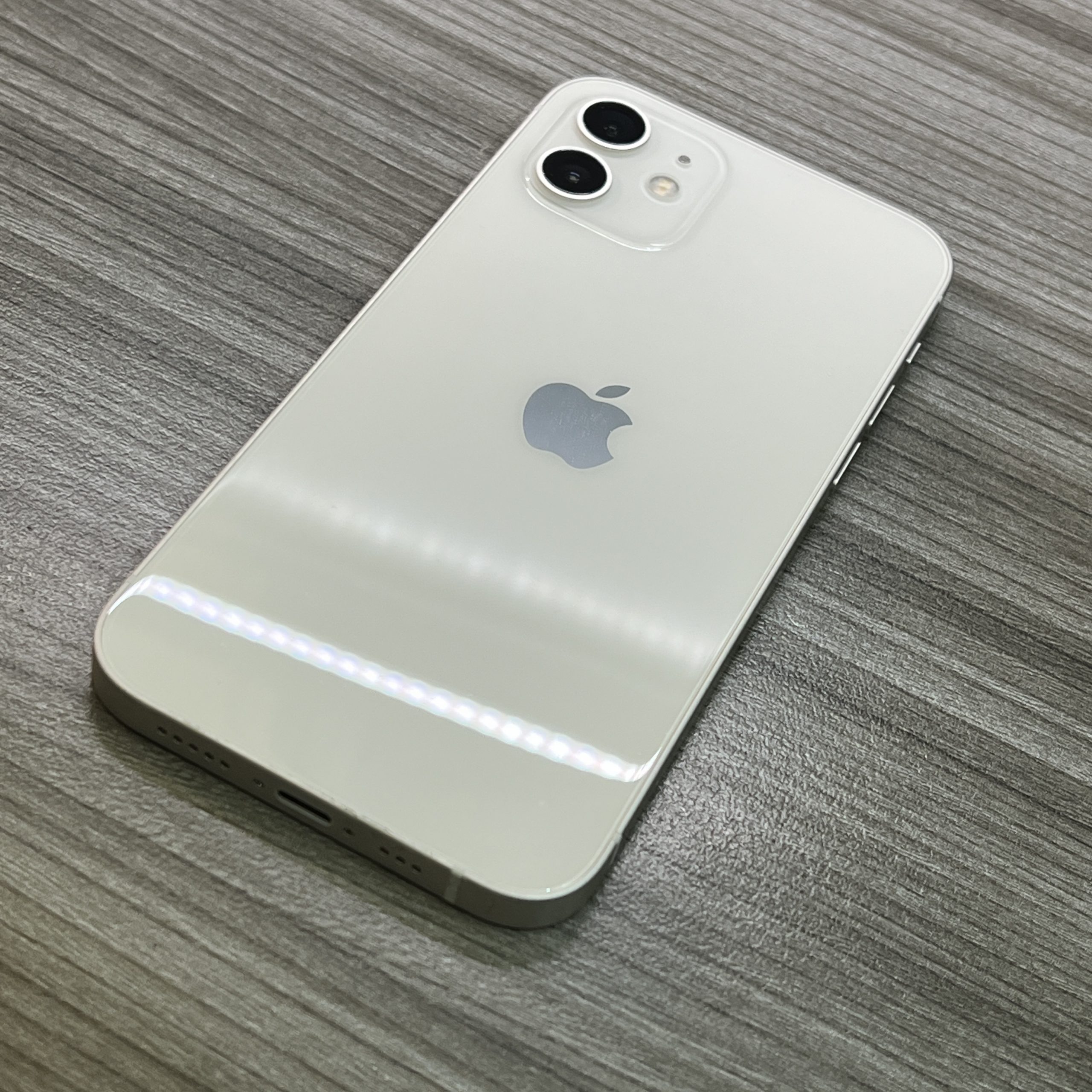 iPhone 12 128GB white
